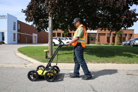 Utility Locating with GPR (Nulca-accredited) (9900)